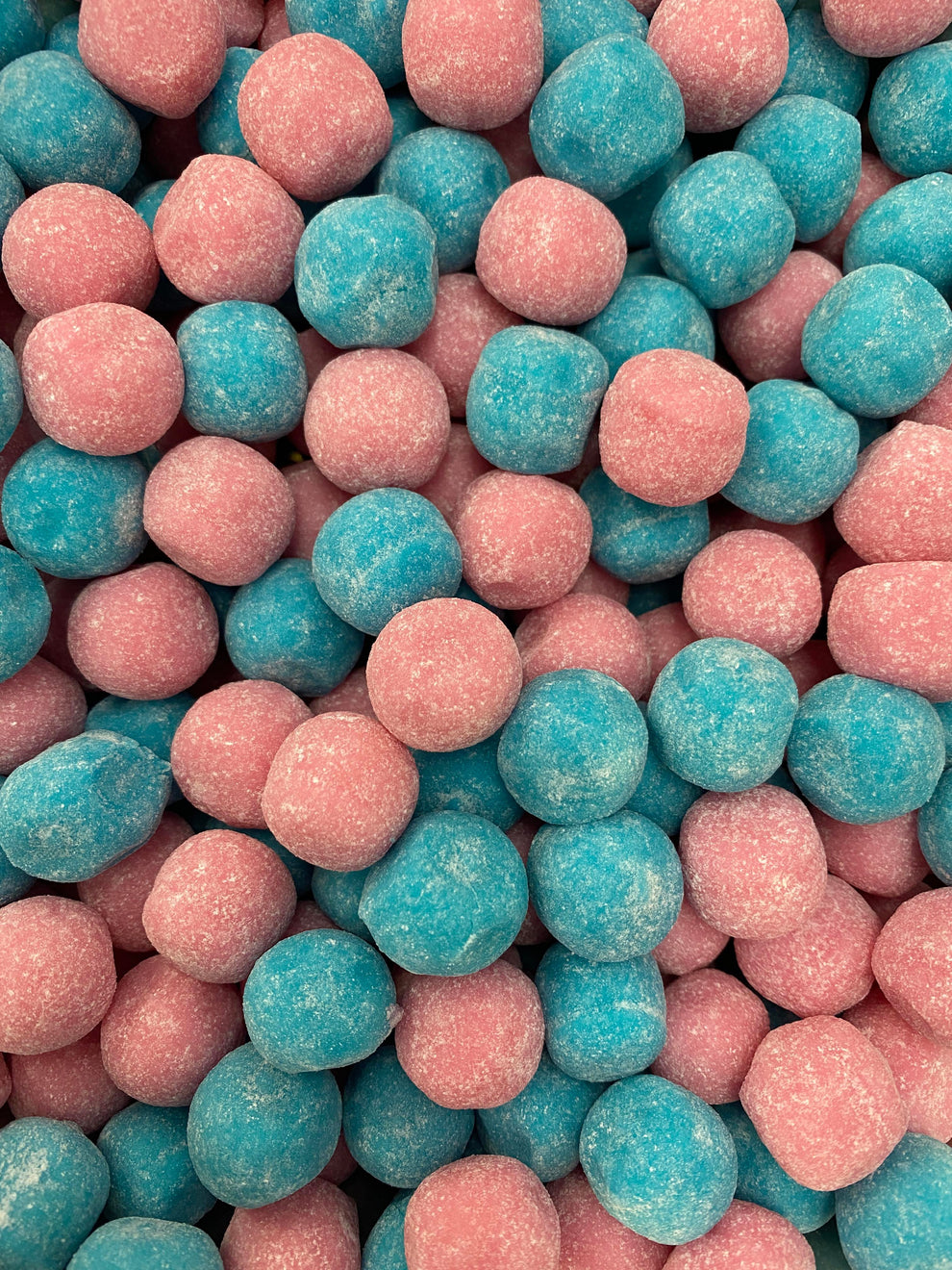 Bubblegum Bon Bons – Sweet Temptations Candy Bar